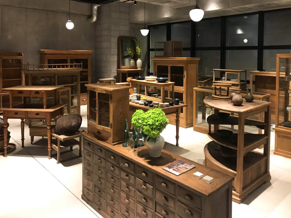 ICCA POP UP STORE店内風景 | ICCA - アンティーク・古道具・和家具を販売するオンラインショップ
